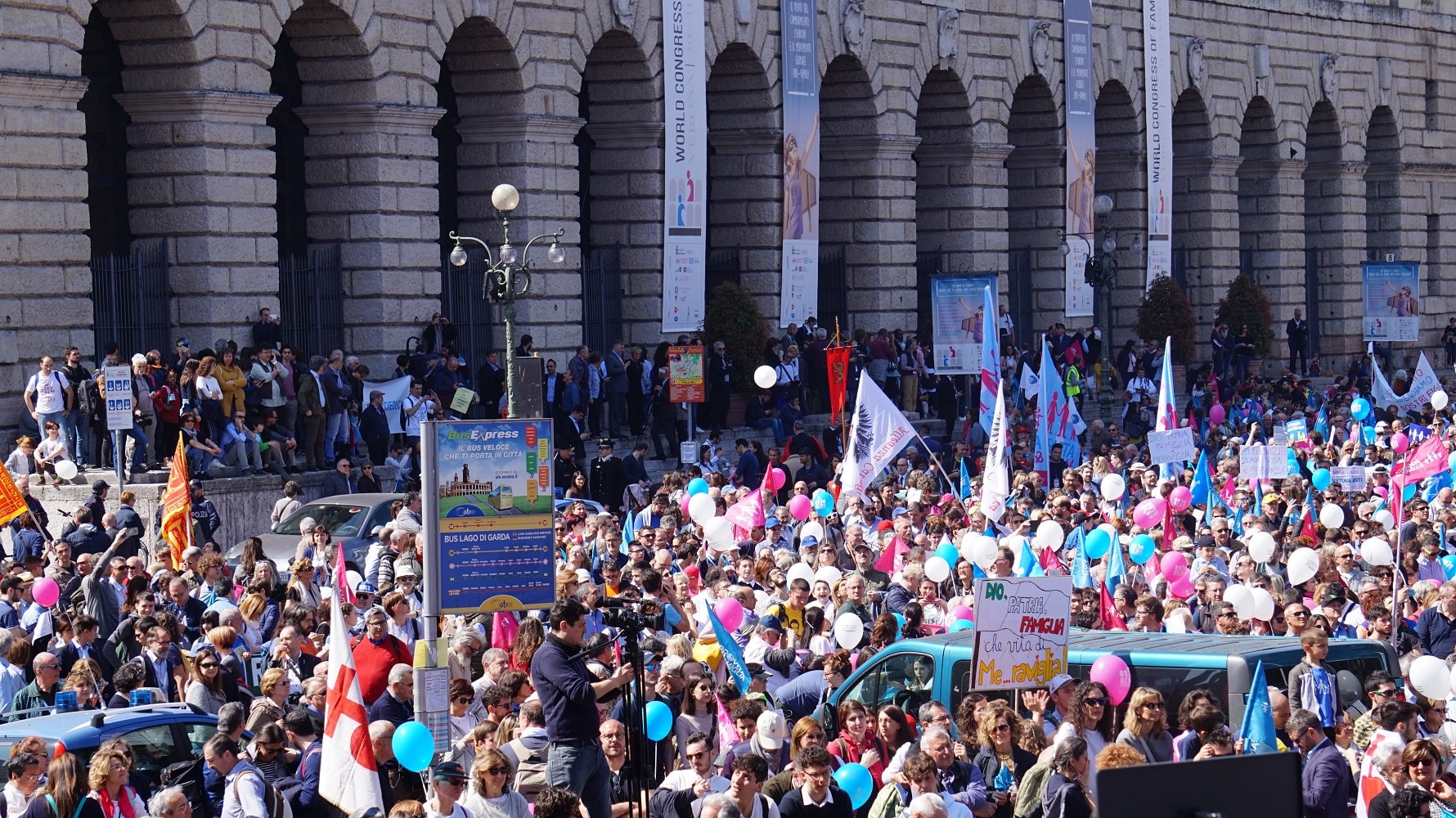 In Fair Verona, a Fight for Family - Chronicles